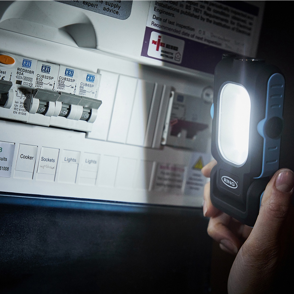 Ring Automotive RIL90 Mini LED Lamp Battery Operated